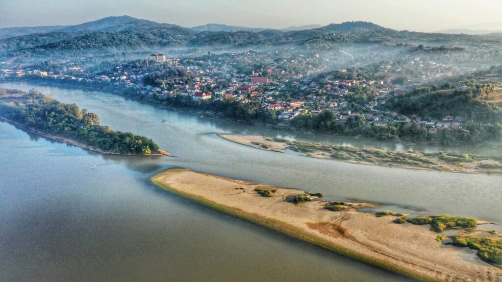 Pak Lay and Luang Prabang dam Power Purchase Agreements (PPAs): Who ...